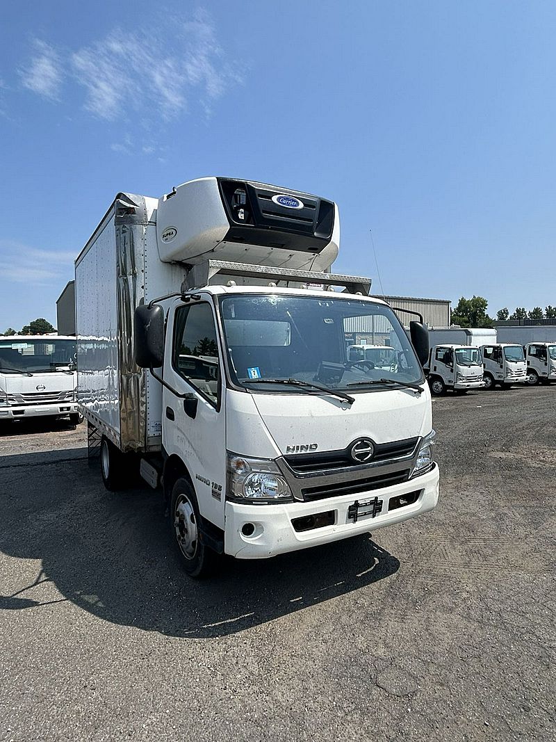 2017 Hino 195 For Sale | 12' | #T-HK006095