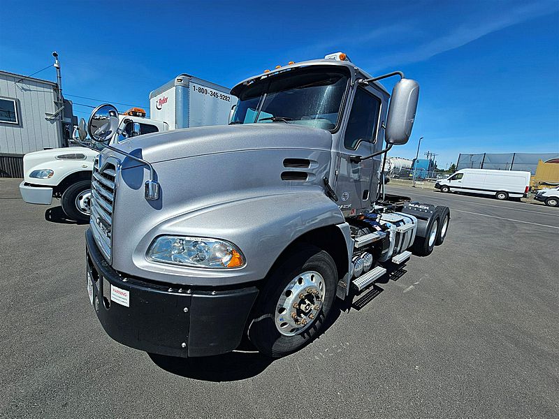 2017 Mack Pinnacle CXU600 (For Sale) | Day Cab | #677411