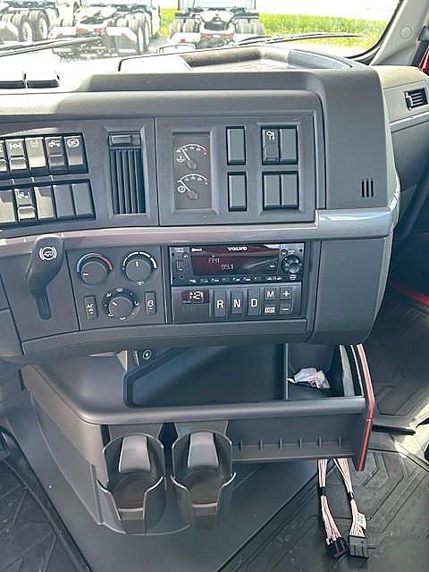 2025 Volvo VNL (For Sale) | #V684488