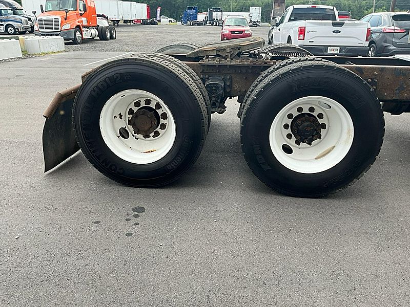 2005 VOLVO TRUCK VNL For Sale | High Rise Sleeper | #AJM394942