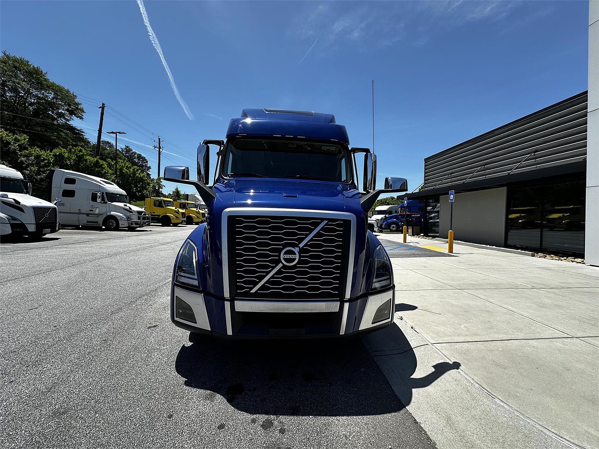 2022 Volvo VNL 860 For Sale | Raised Roof Sleeper Sleeper | #1214717