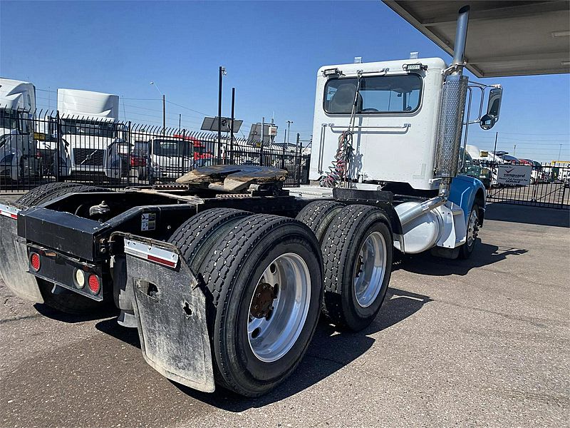 2006 Peterbilt 385 For Sale | Day Cab | #1215936
