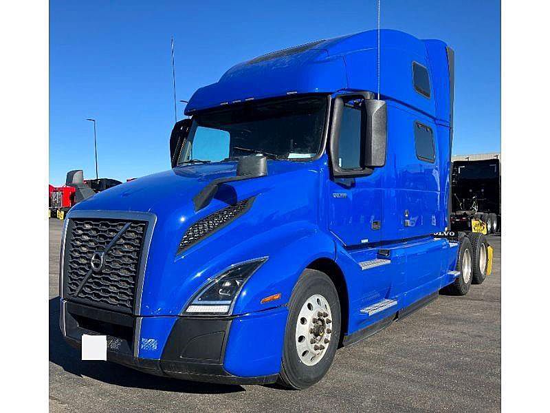2019 Volvo VNL 860 For Sale | Raised Roof Sleeper Sleeper | #1085940