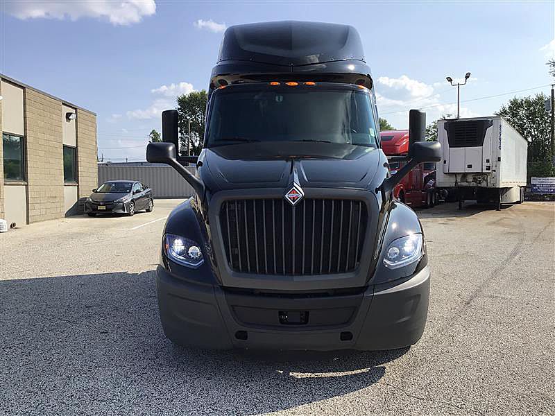 2021 International LT For Sale | 73" Sleeper | # 263406