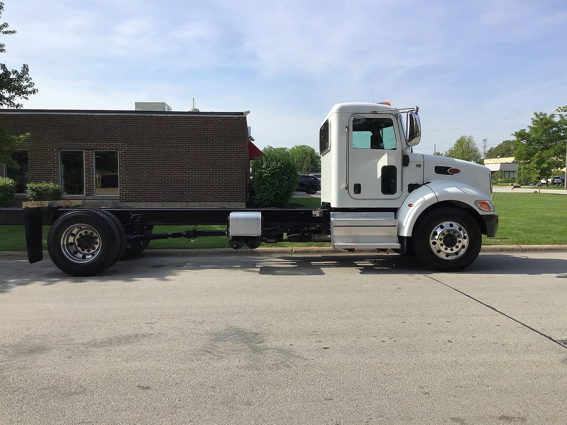 2019 Peterbilt 337 For Sale | Cab & Chassis | # 30N626061
