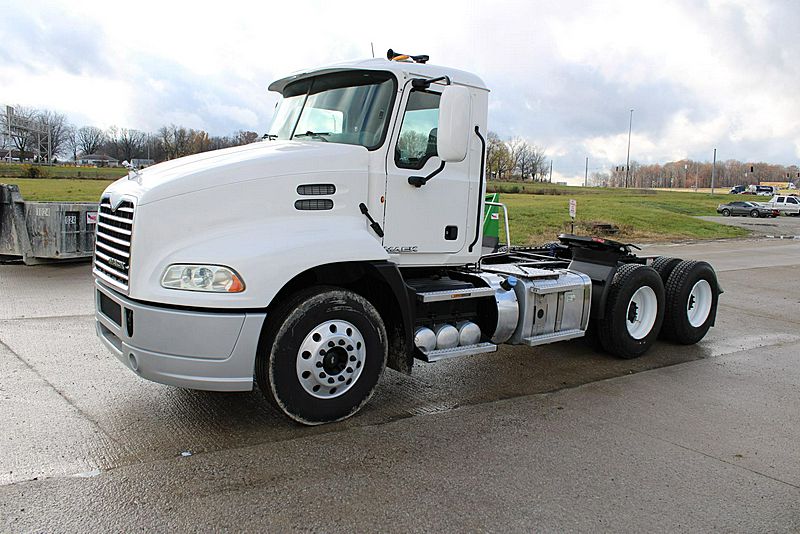 2013 Mack Pinnacle CXU613 For Sale | Day Cab | #DM027151