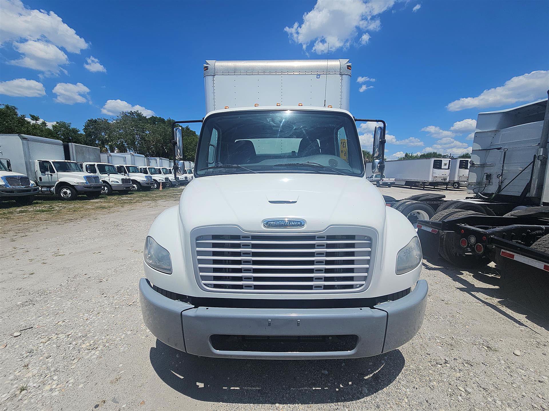 2015 Freightliner M2 106 (For Sale) | Day Cab | #340086