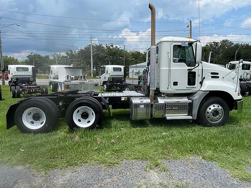 2018 Mack Pinnacle CXU613 For Sale | Day Cab | # 13MU028015