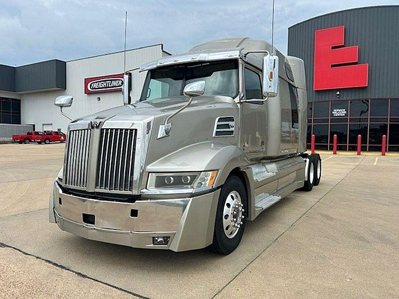 2016 Western Star 5700 For Sale | Day Cab | #250107