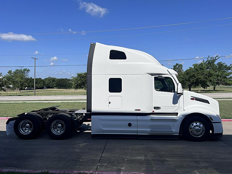 2025 Peterbilt 579 (For Sale) | 80" Sleeper | #SD748070