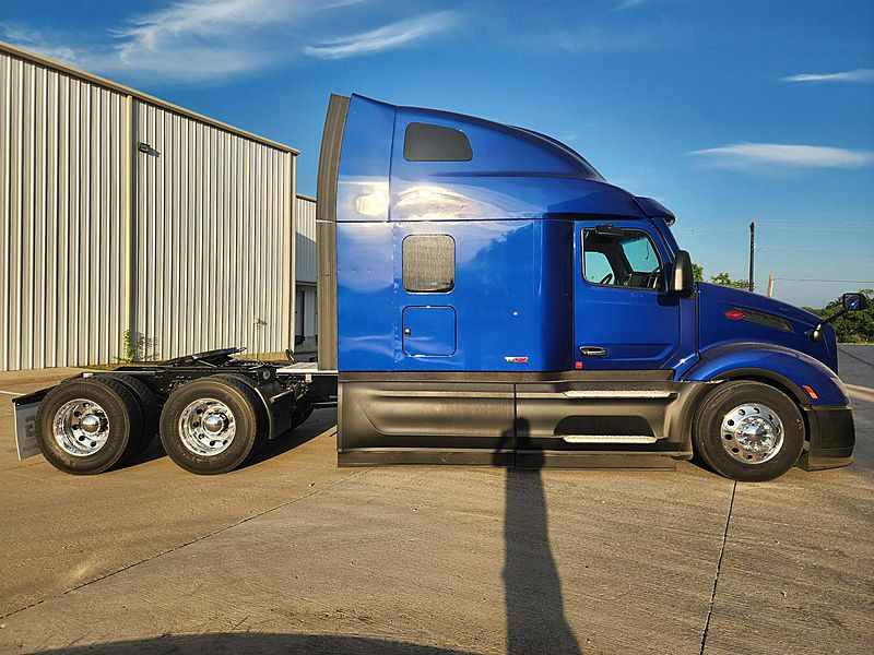 2025 Peterbilt 579 For Sale | 80" Sleeper | #SD748060
