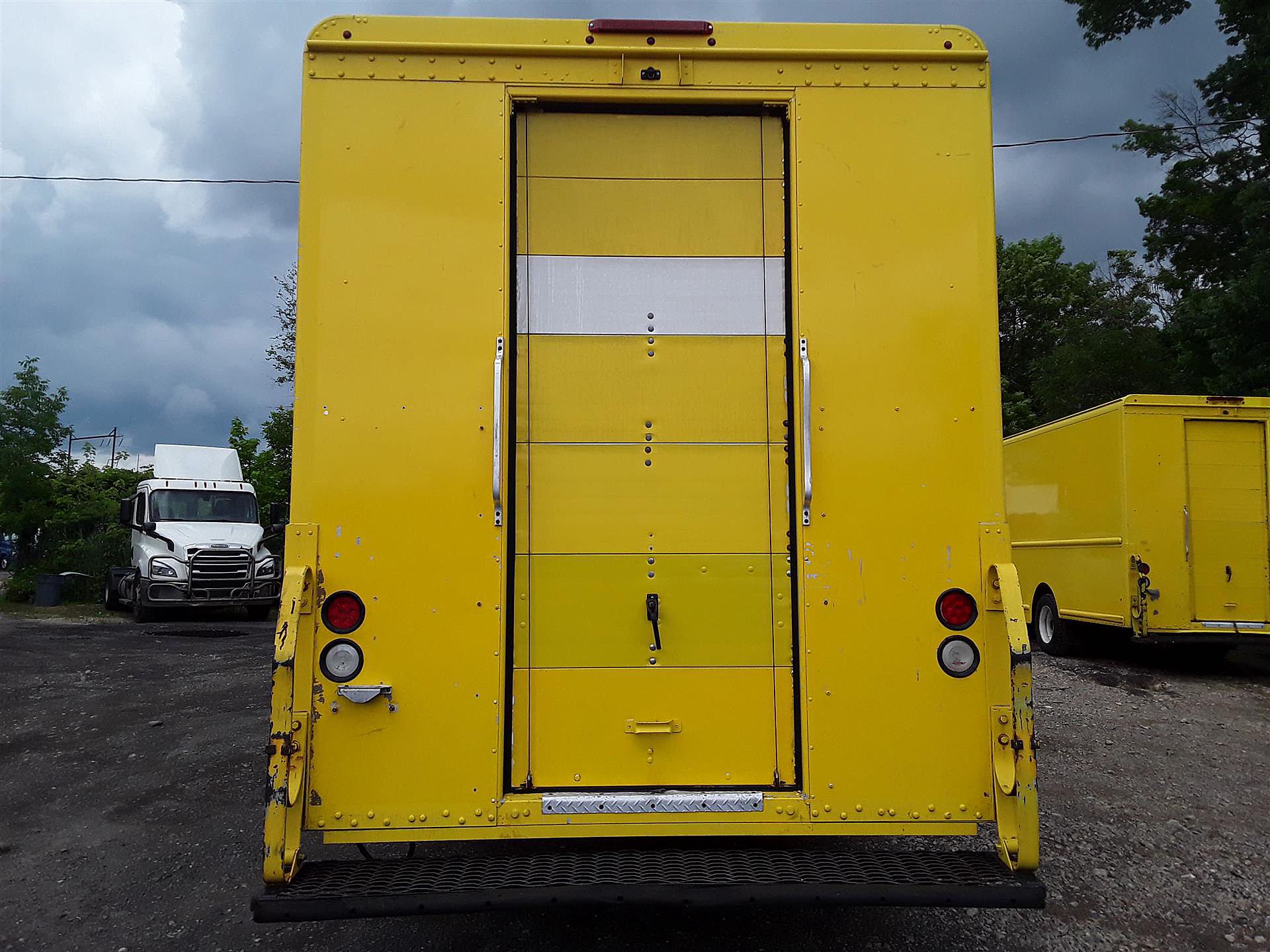 2017 Freightliner MT-55 WALK-IN (For Sale) | Day Cab | #664966