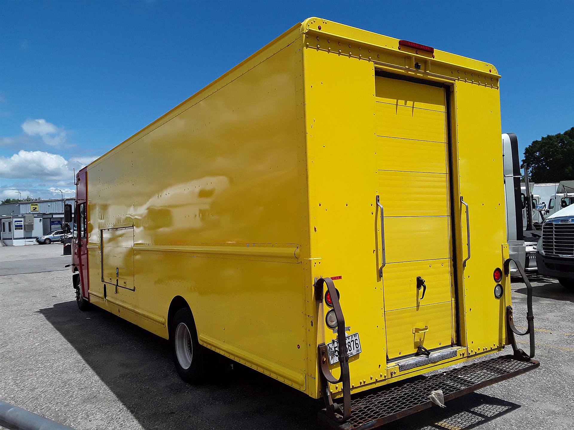 2017 Freightliner MT55 (For Sale) | Day Cab | #664878