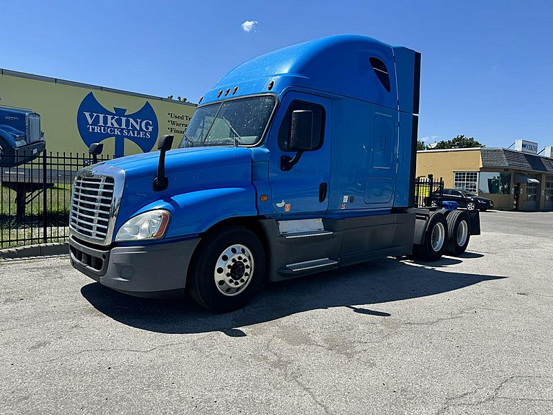 2014 Freightliner Cascadia For Sale | Sleeper Truck | #1477