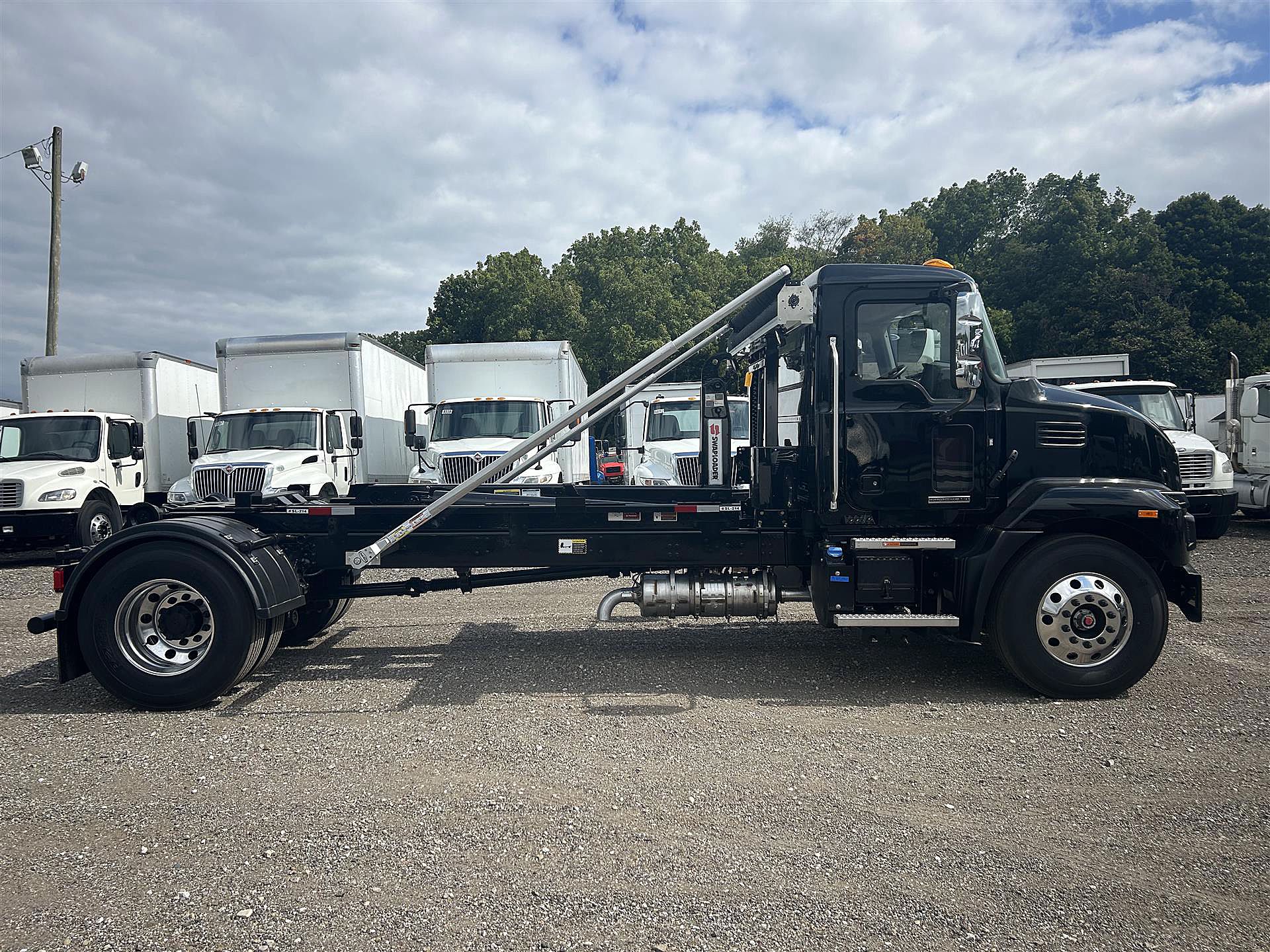 2025 Mack MD742 For Sale | Hook Lift | Non CDL | # YM-1286