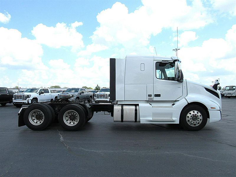 2020 Volvo VNL 400 For Sale | Sleeper Truck | #22HU234541