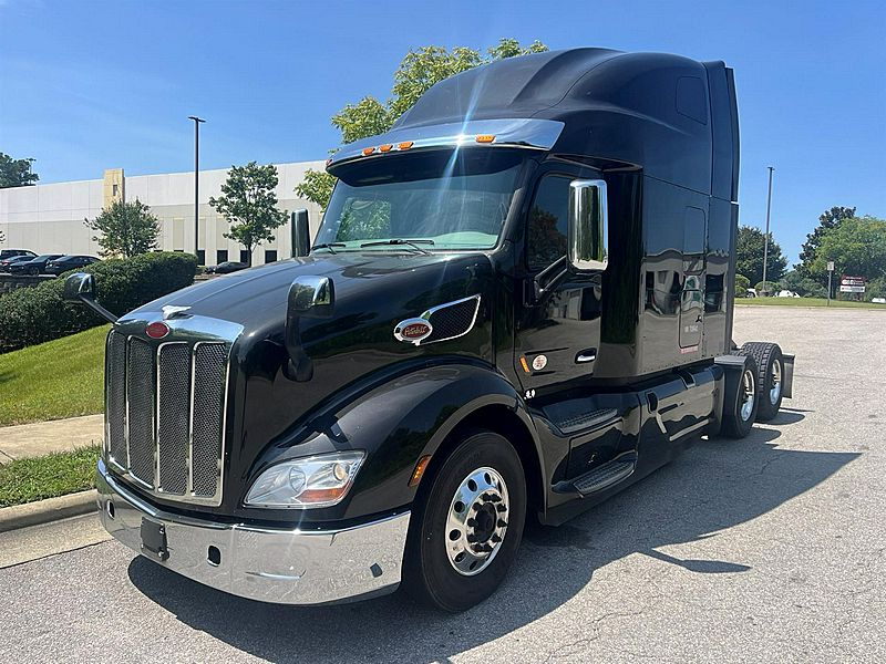 2021 Peterbilt 579 For Sale | 80" Sleeper | #D739942