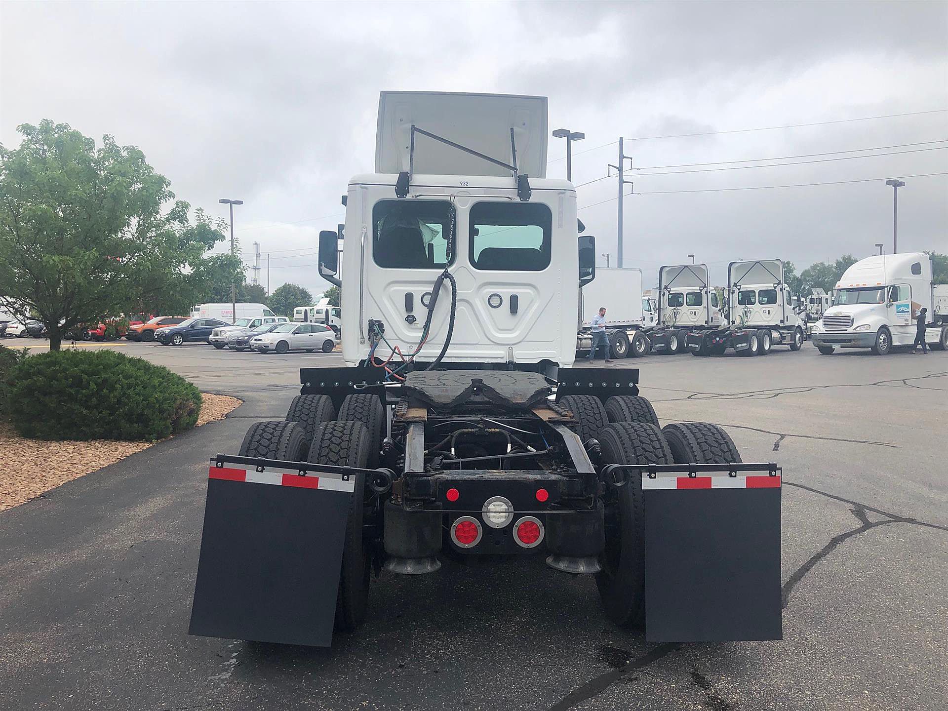 2022 Freightliner Cascadia PE116DC For Sale | Day Cab | #688114