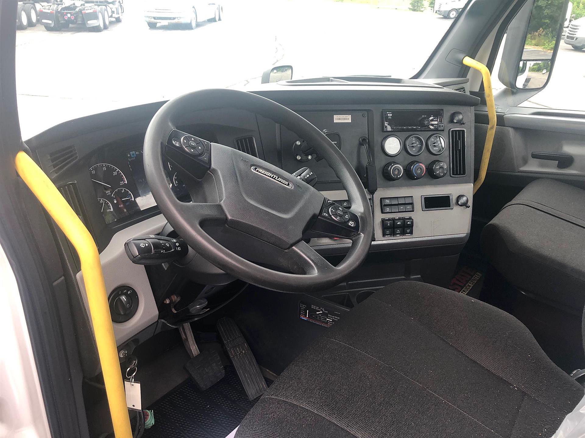 2022 Freightliner Cascadia PE116DC For Sale | Day Cab | #688114