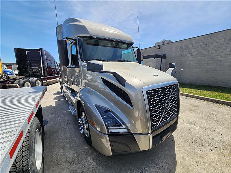 2021 Volvo VNL 760 For Sale | 70" Sleeper | #265626