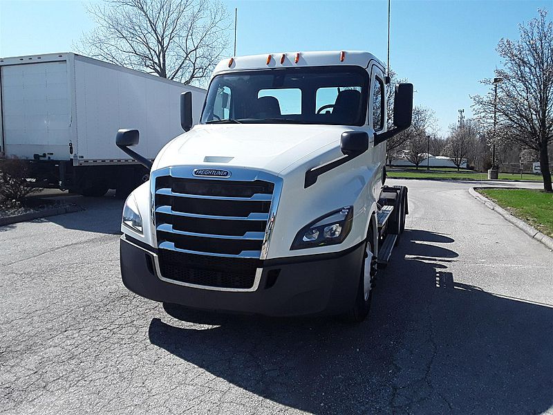 2018 Freightliner NEW CASCADIA PX12664 For Sale | Day Cab | #787882
