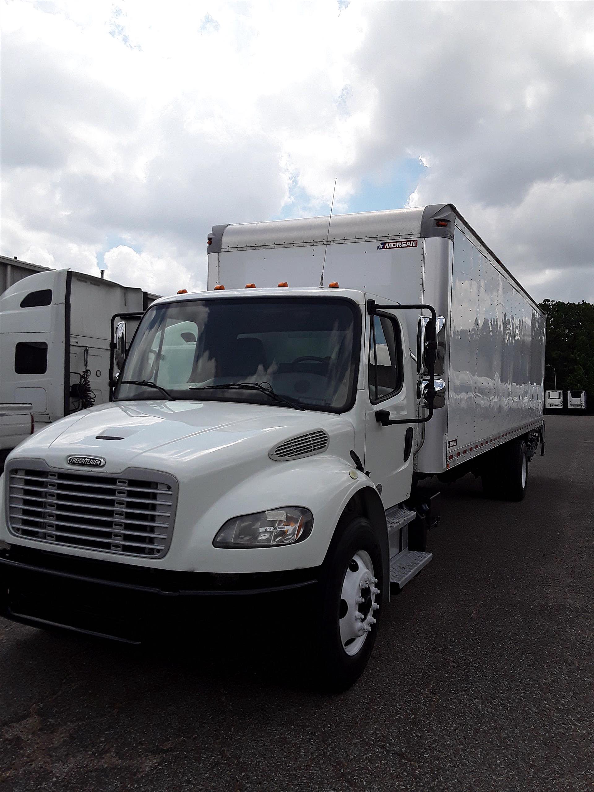 2019 Freightliner M2 106 For Sale | 29' Box | #879139
