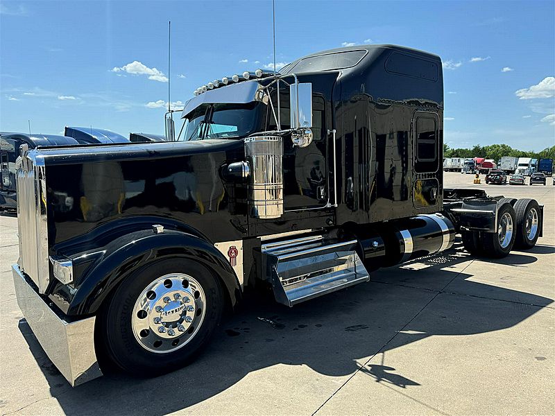 2021 Kenworth W900L For Sale | 86" Sleeper | #0573119