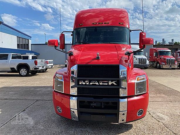 2022 Mack ANTHEM For Sale | 70" Sleeper | #HS3237-248,706