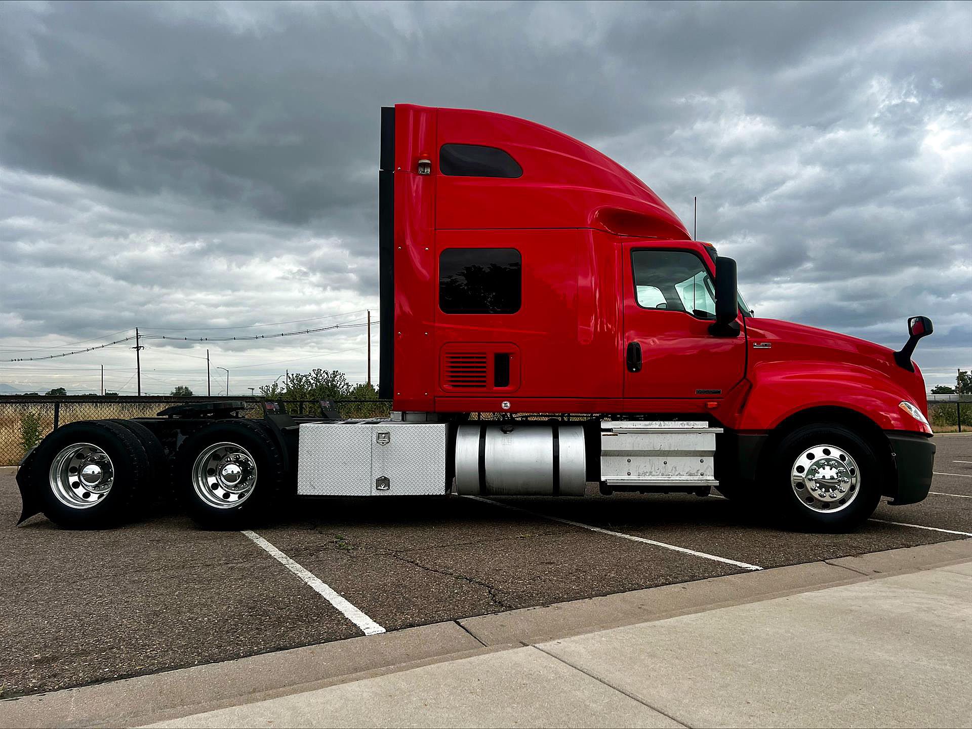 2018 International LT For Sale | 72" Sleeper | # 754847