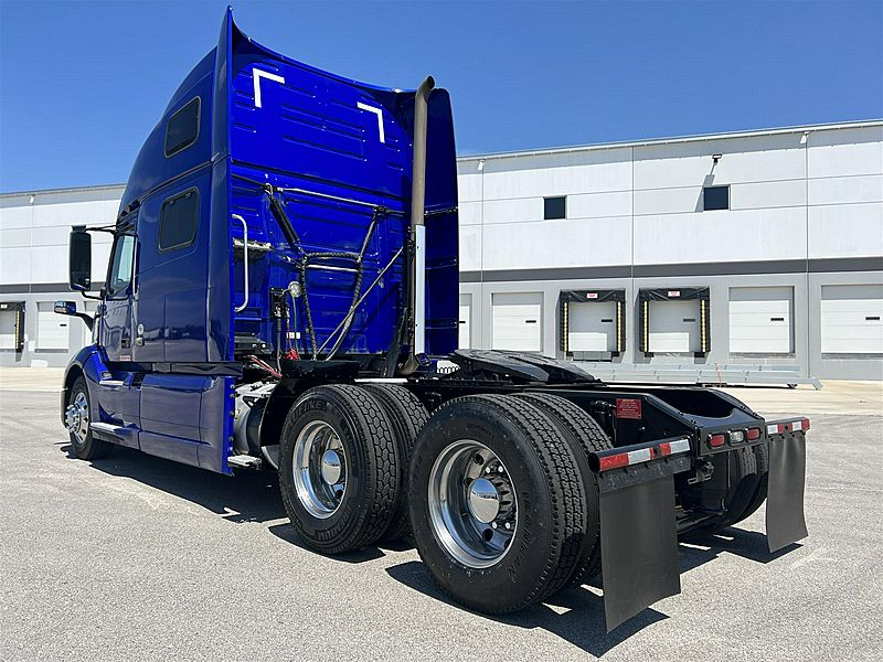 2020 Volvo VNL 860 For Sale | Sleeper Truck | #8329