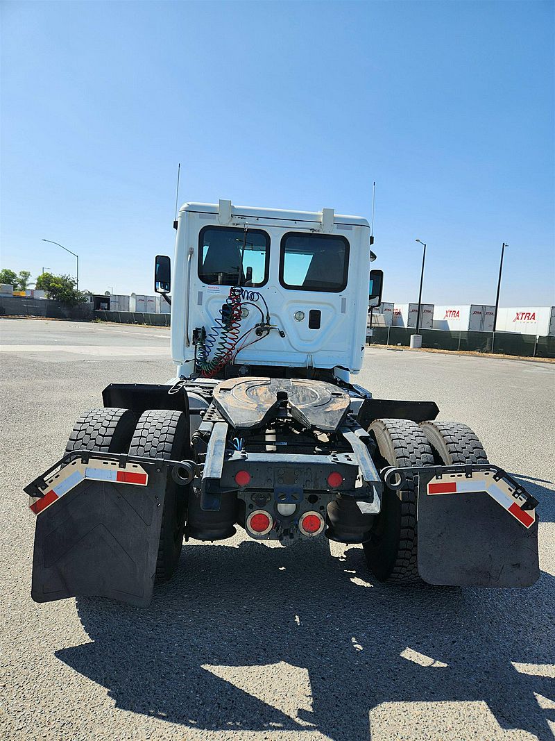2016 Freightliner CASCADIA 113 For Sale | Day Cab | #650611