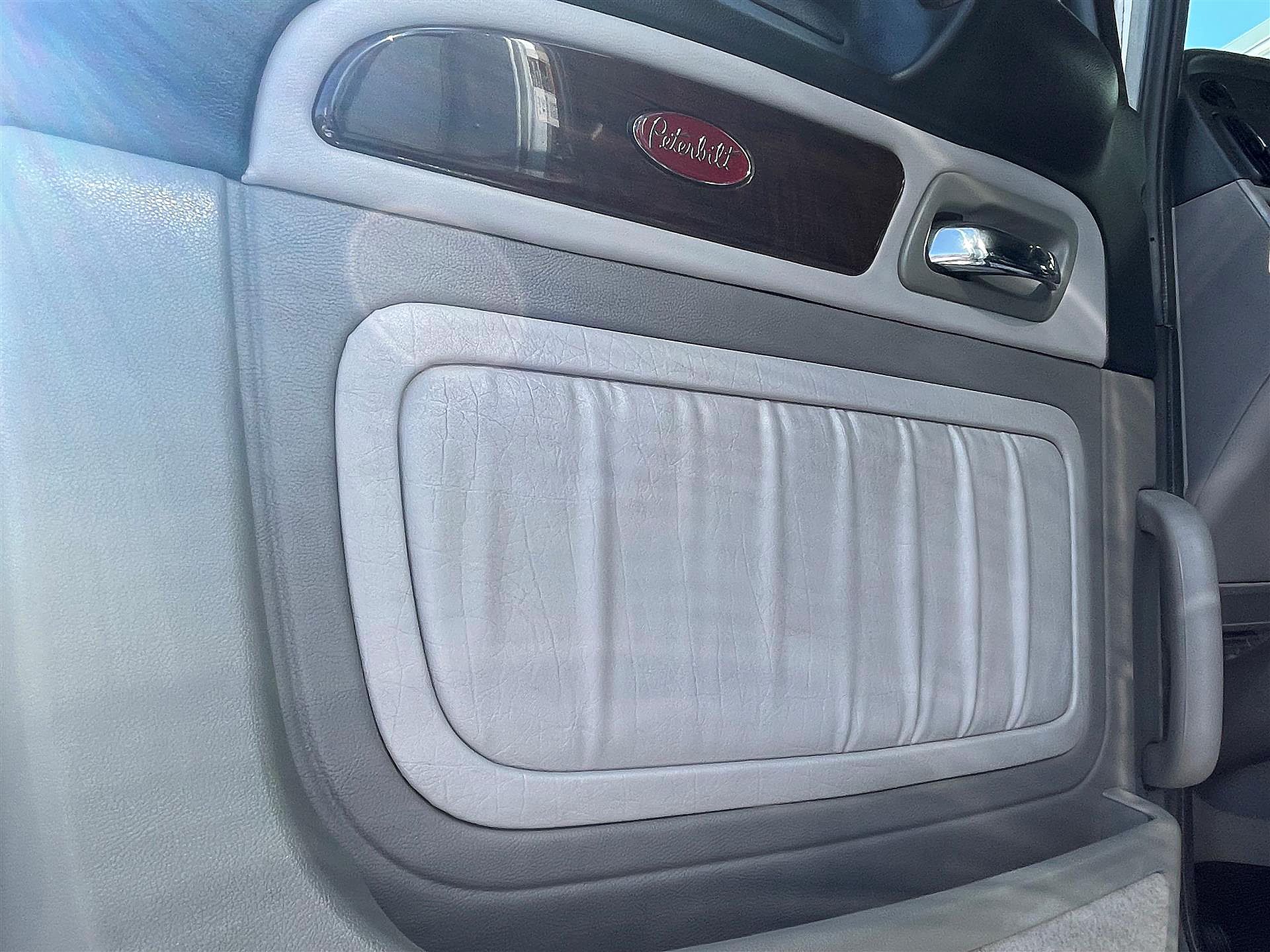 2020 Peterbilt 389 For Sale | 78" Sleeper | #D683651