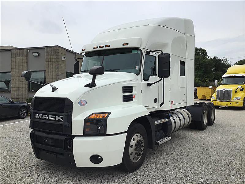 2019 Mack ANTHEM For Sale | 70" Sleeper | # 262918