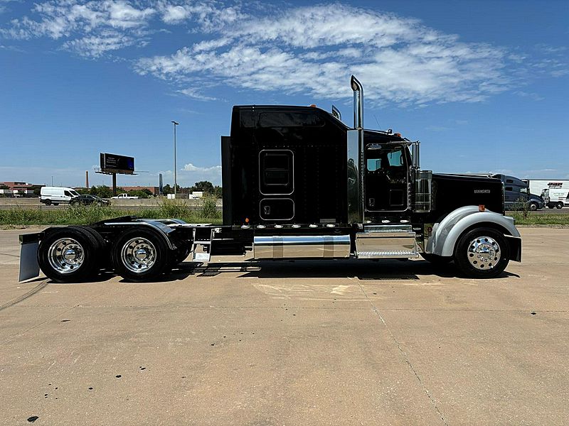 2020 Kenworth W900L For Sale | 86" Sleeper | #0579129