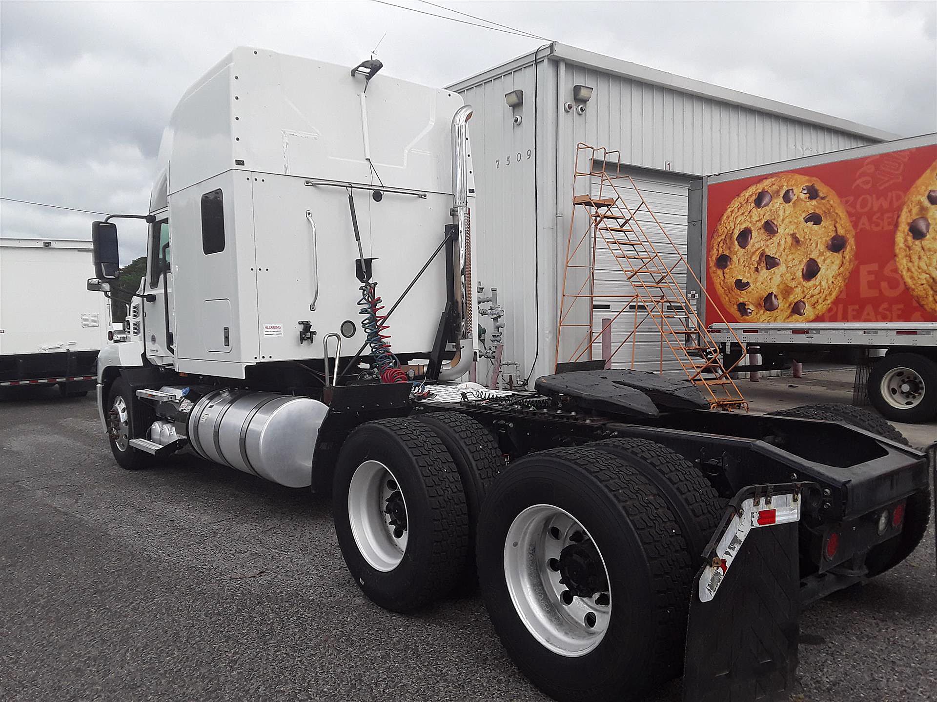 2020 Mack ANTHEM 64T (For Sale) | 61" Sleeper | #863239