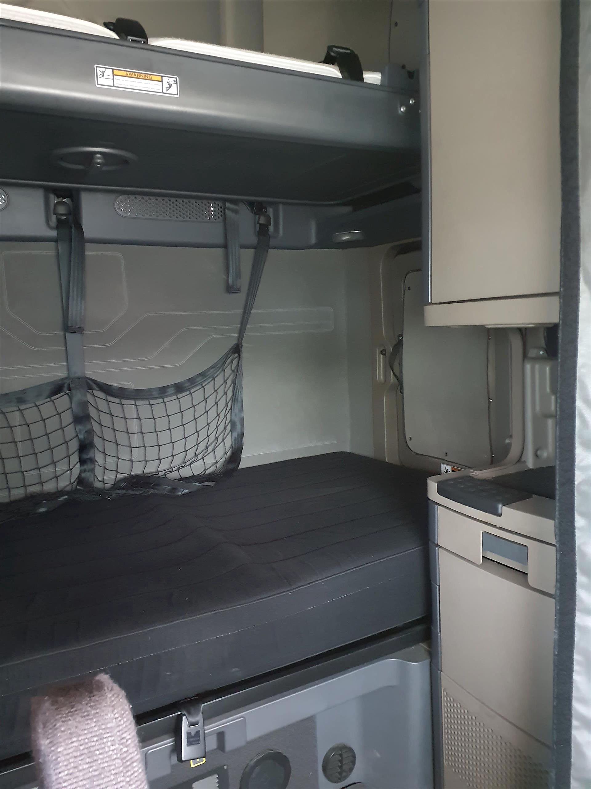 2020 Freightliner CASCADIA 125 (For Sale) | 72" Sleeper | #881142