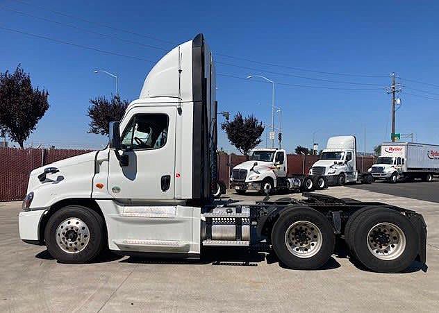 2019 Freightliner CASCADIA 125 (For Sale) | Day Cab | #869414