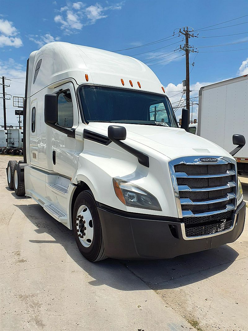 2018 Freightliner NEW CASCADIA PX12664 For Sale | 72" Sleeper | #777192