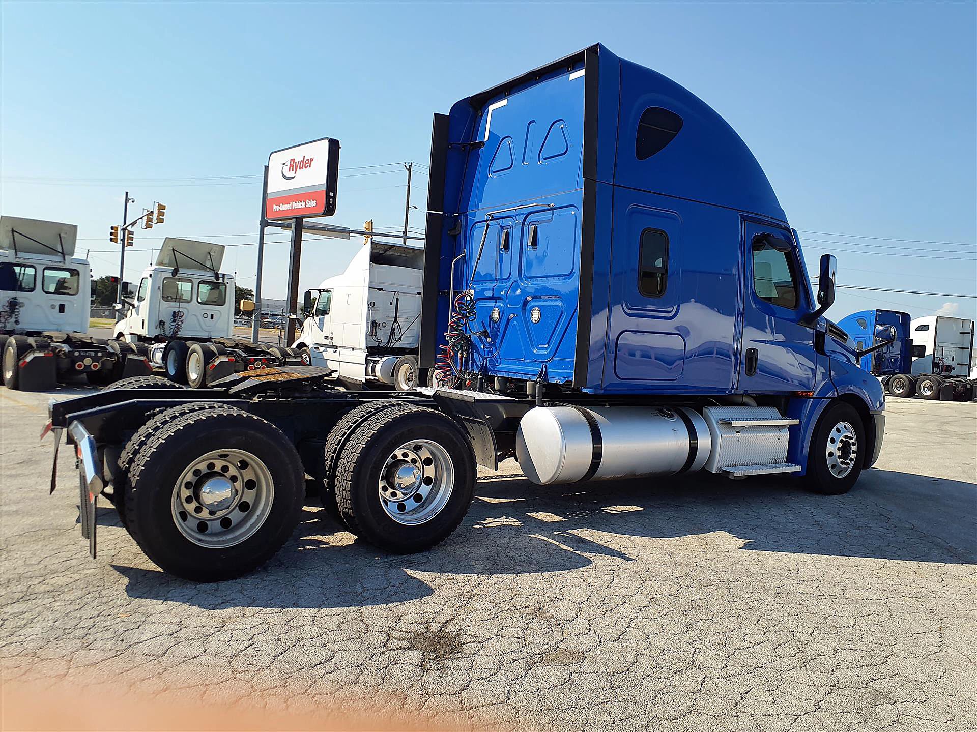 2020 Freightliner NEW CASCADIA PX12664 (For Sale) | 72" Sleeper | #284630