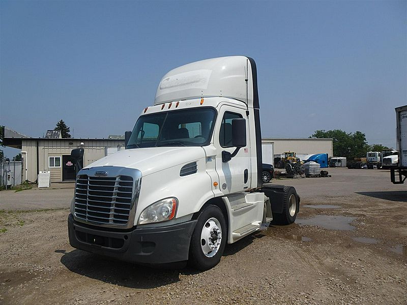 2014 Freightliner Cascadia (For Sale) | Day Cab | #10485