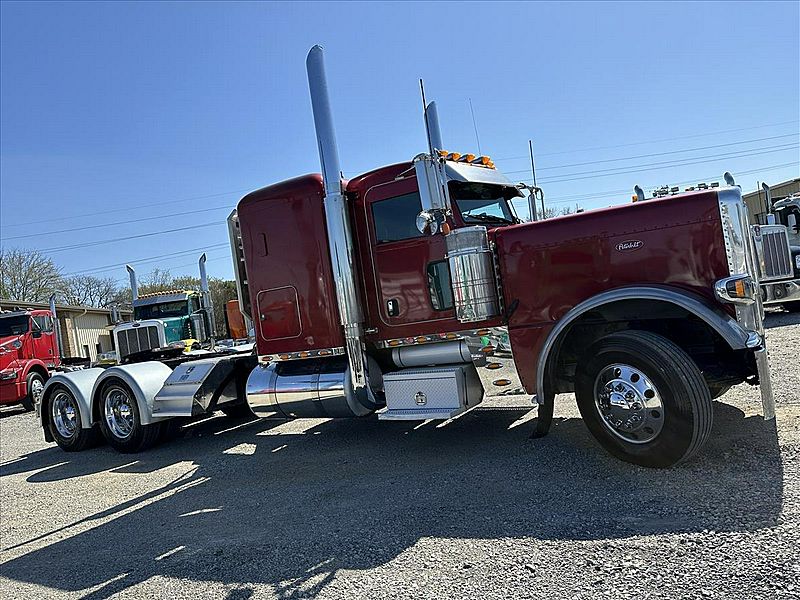 2014 Peterbilt 389 For Sale | Sleeper Truck | #209016