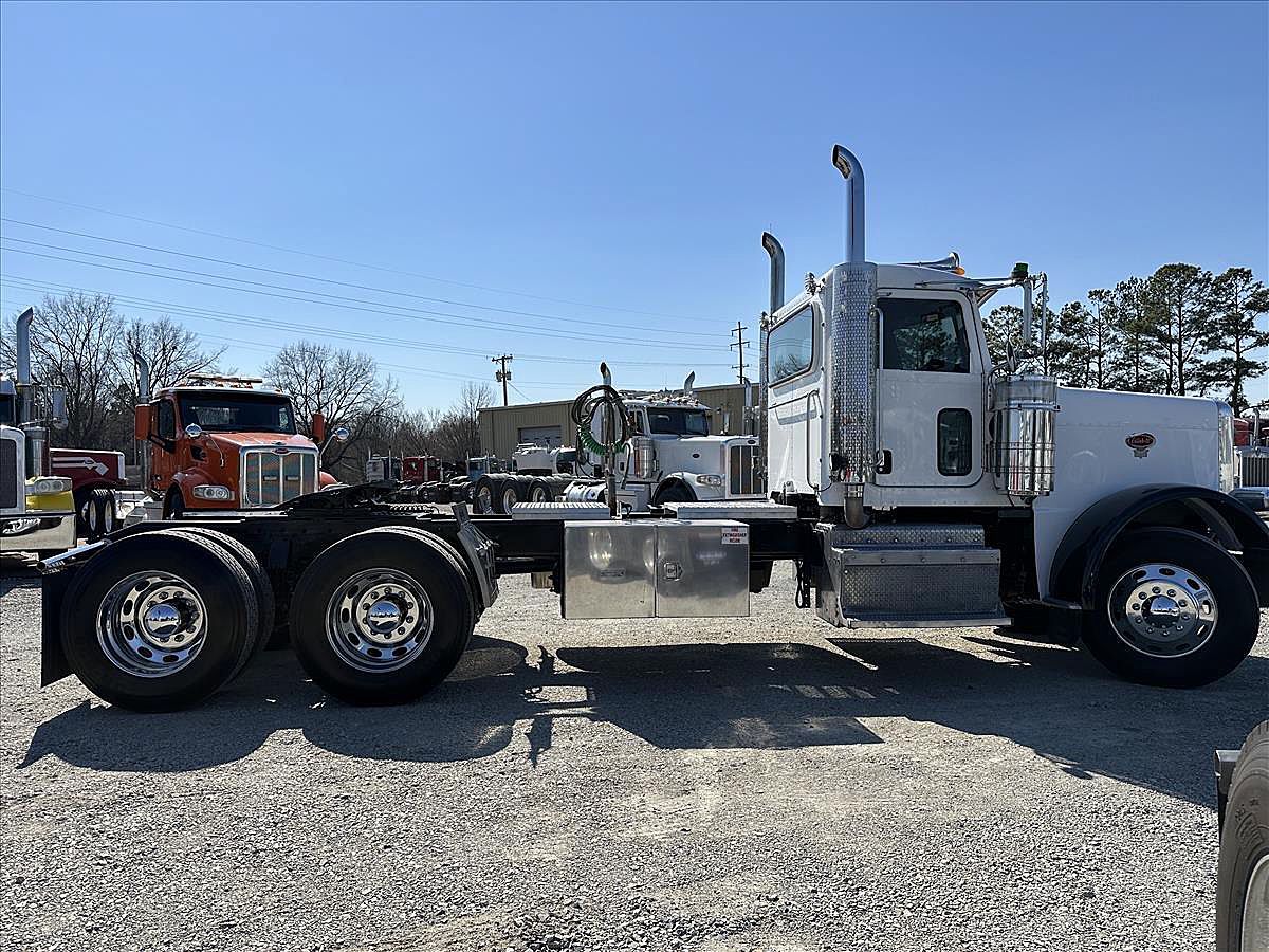 2012 Peterbilt 388 (For Sale) | Day Cab | #161821