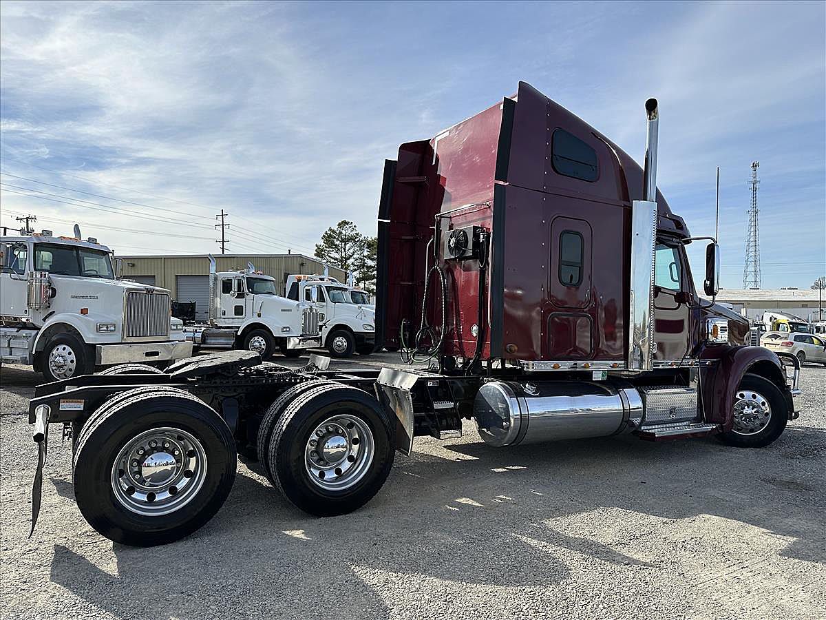 2020 Freightliner Coronado (For Sale) | Sleeper Truck | #MJ0806