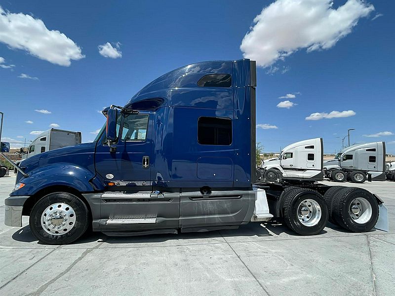 2017 International Prostar For Sale | 73" Sleeper | # VP22142A