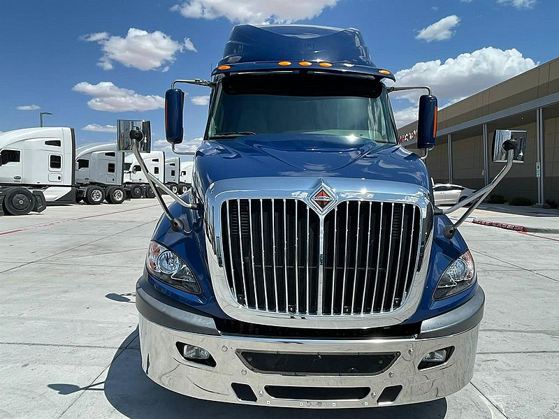 2017 International Prostar For Sale | 73" Sleeper | # VP22142A