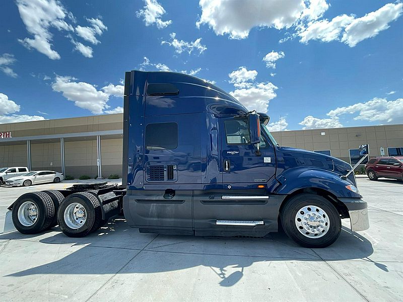 2017 International Prostar For Sale | 73" Sleeper | # VP22142A