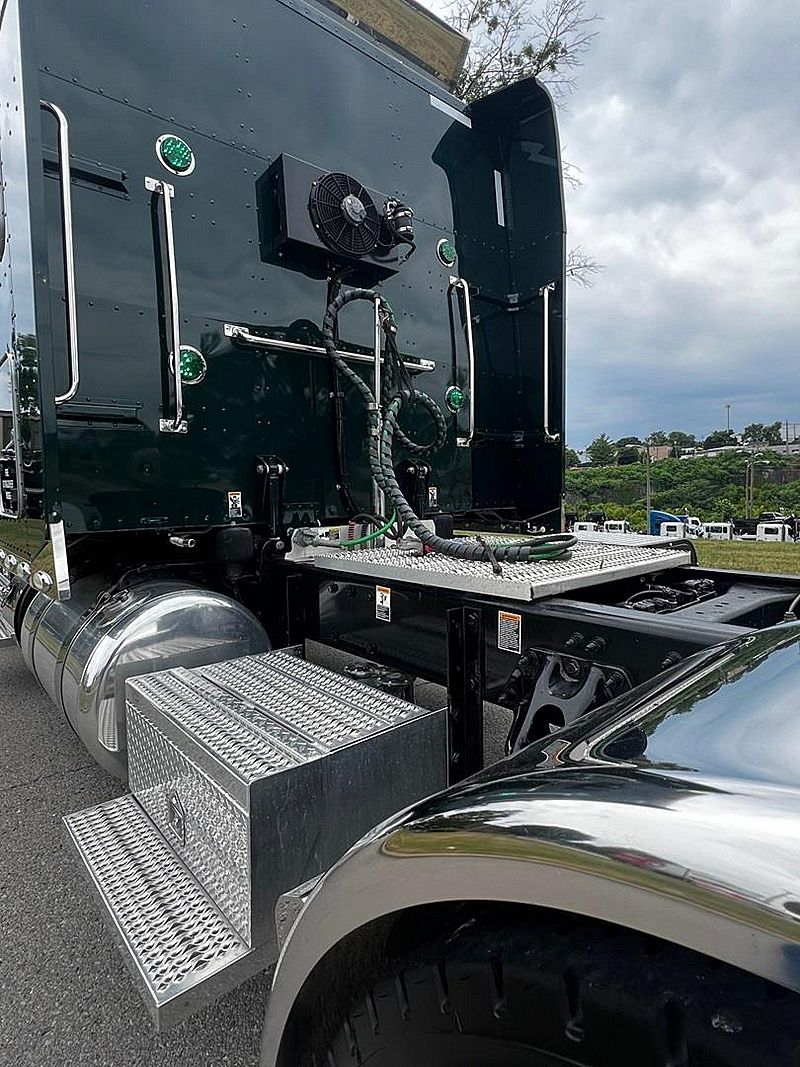 2020 Peterbilt 389 For Sale | 78" Sleeper | #0578976