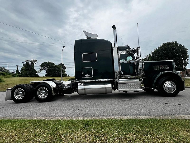 2020 Peterbilt 389 For Sale | 78" Sleeper | #0578976