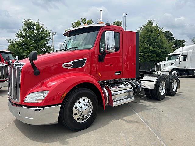Used 2019 peterbilt Sleeper Trucks (MX-13 Engines) For Sale