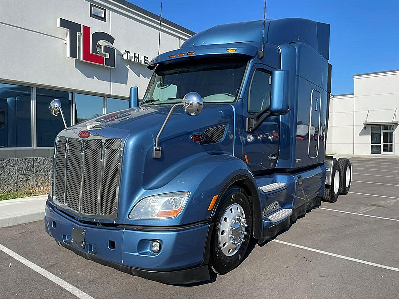 2019 Peterbilt 579 For Sale | 72" Sleeper | #D269670